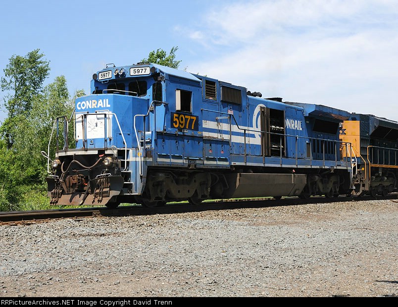 CSX 5977 at Ashtabula Yard